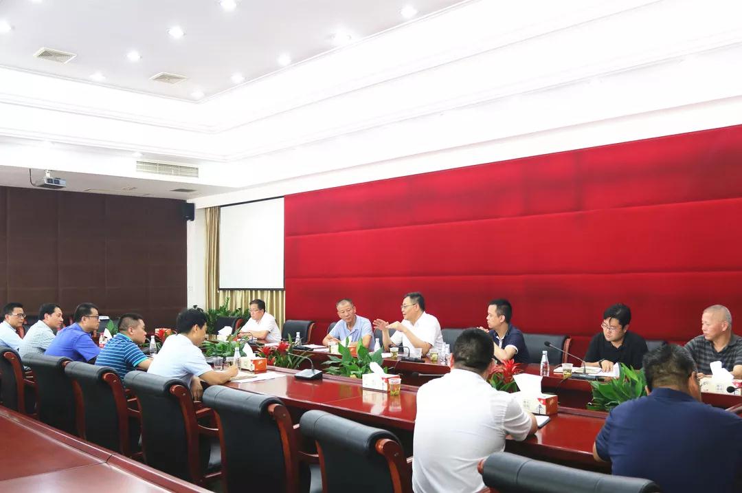 副区长顾骏来练塘实地调研无违镇创建工作 工作动态 练塘镇 上海市青浦区人民政府