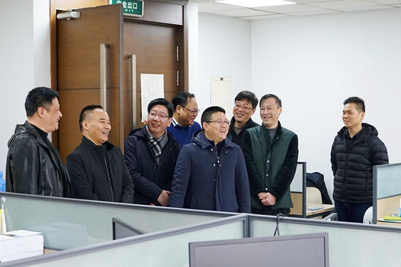 声声关怀暖人心扬鞭奋蹄踏新程副区长肖辉一行新春慰问规划资源干部 工作动态 规划资源局