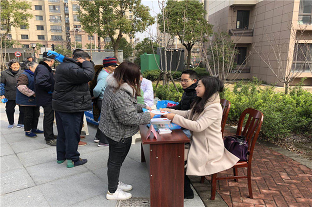 盈浦街道双桥社区开展咨询活动 图片新闻 新闻中心 上海市青浦区人民政府
