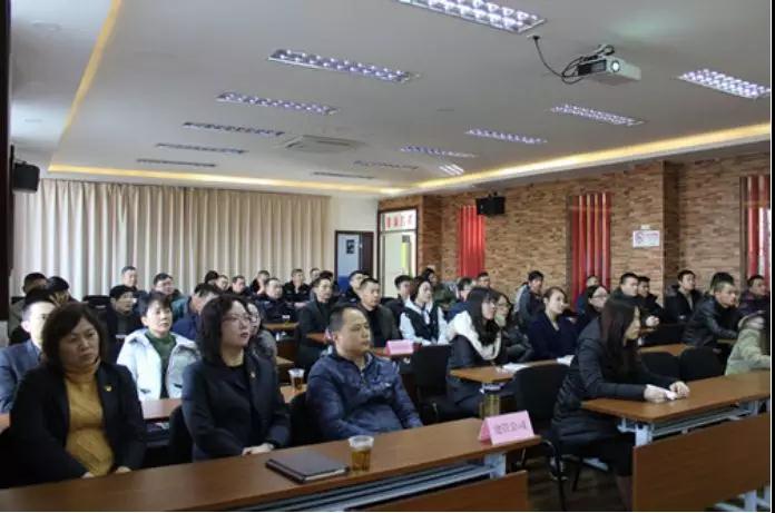 学习钟扬精神 为赵巷的建设事业做出积极努力 工作动态 赵巷镇 上海市青浦区人民政府