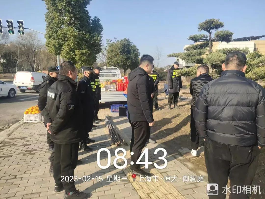 靠前一步主动作为朱家角镇综合整治路口乱设摊有新成效 新闻动态 图片新闻 朱家角镇 上海市青浦区人民政府